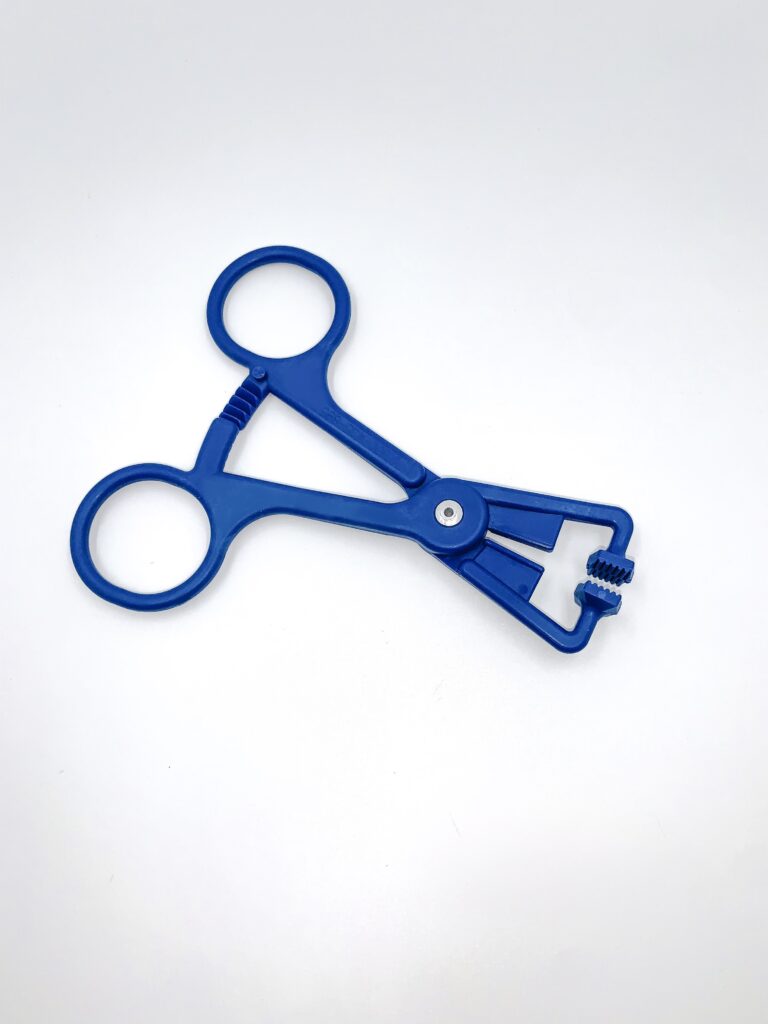 Towel Clamp with Maxi Lock System - Molded Products Incorporated